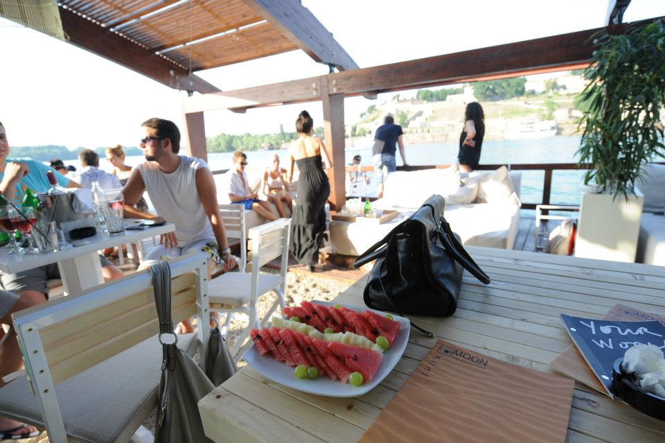 Wannabe foto raport: Splav "Play" - WANNABE MAGAZINE