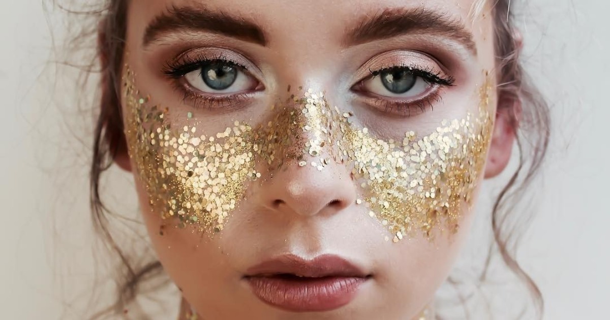 Različiti načini da nosite šljokice u novogodišnjoj noći! - WANNABE ...