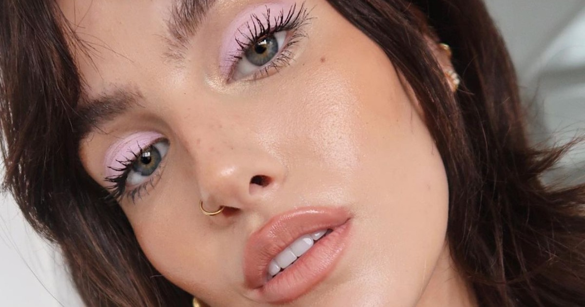 Lila i roze makeup lookovi koje ćemo nositi u prolećnim danima ...