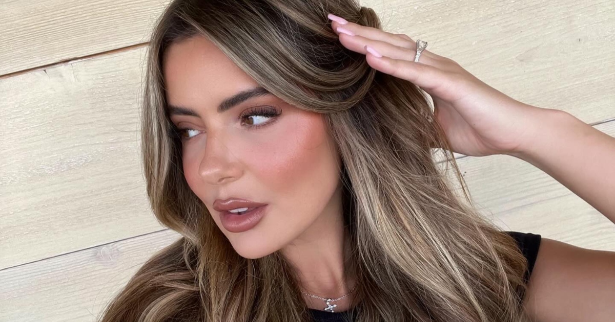 Vertikalno konturisanje najnoviji makeup trend - WANNABE MAGAZINE