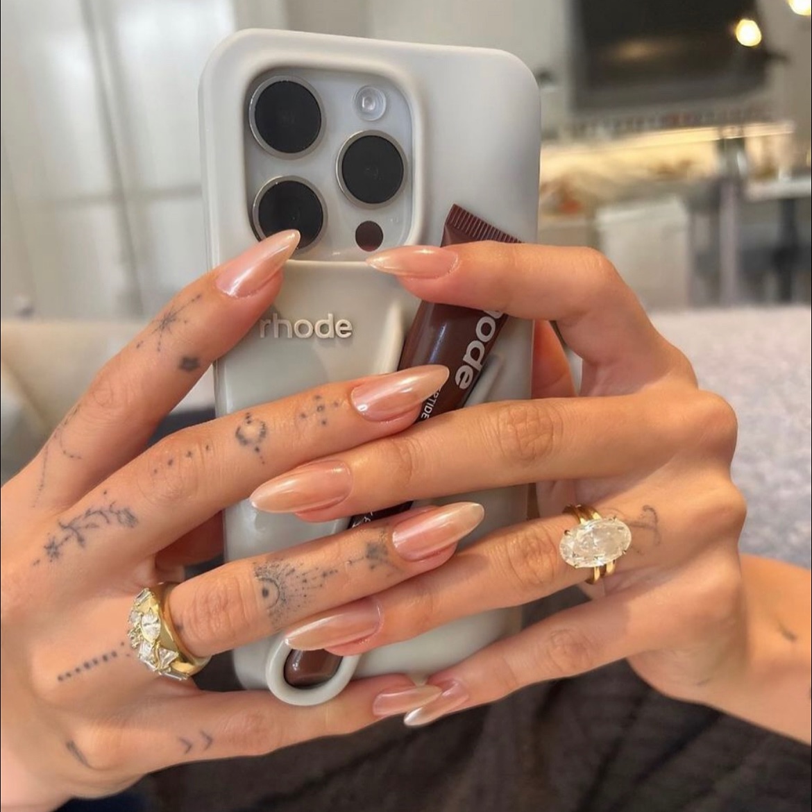 Manikir za 2025: Ideje za odlazak u salon - WANNABE MAGAZINE